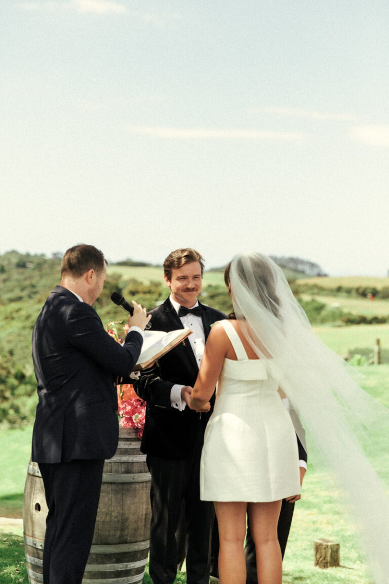 A Magical Wedding at The Batch Winery on Waiheke Island - Eilish Burt ...