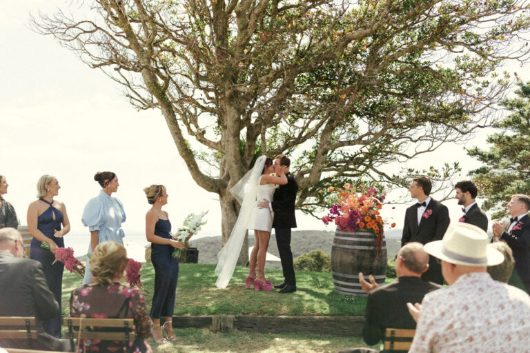 A Magical Wedding at The Batch Winery on Waiheke Island - Eilish Burt ...