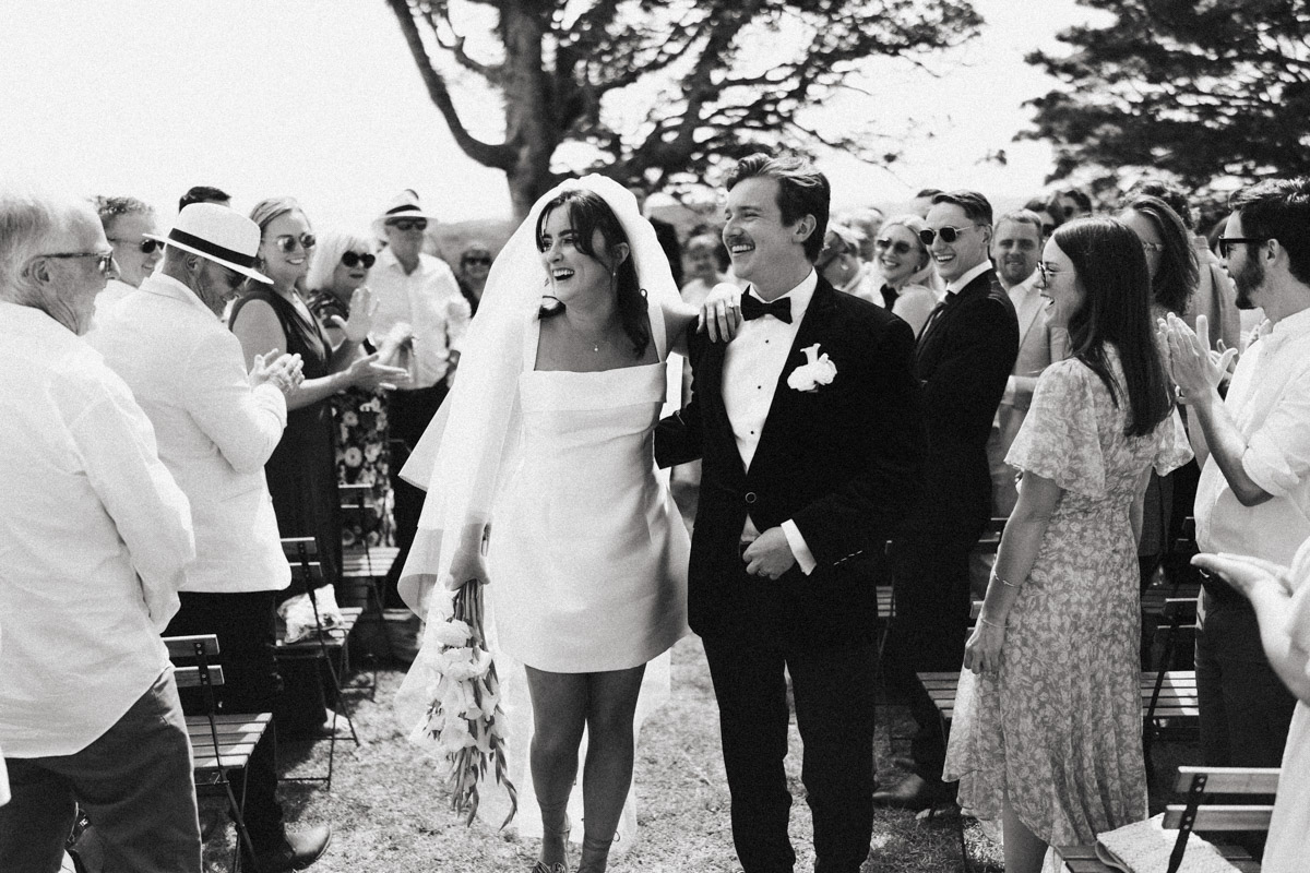 A Magical Wedding at The Batch Winery on Waiheke Island - Eilish Burt ...