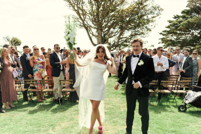 A Magical Wedding at The Batch Winery on Waiheke Island - Eilish Burt ...